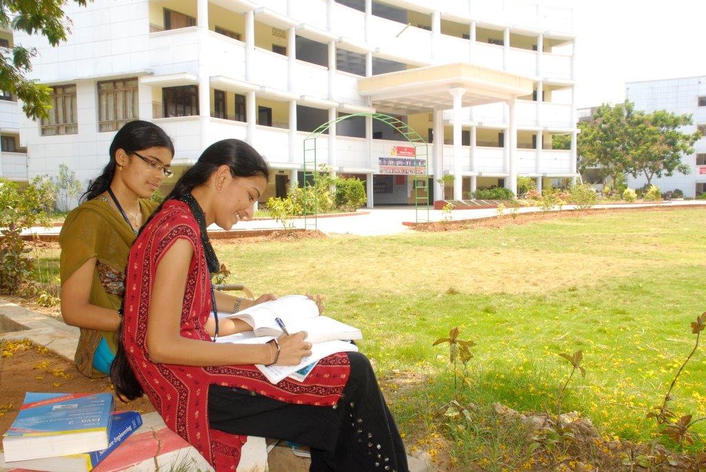 Vignan's Nirula Institute of Technology & Science For Women, Guntur, Andhra Pradesh Campus Photo ...